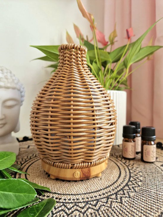Aroma Oil Diffuser - Rotan stijl - Aromatherapie - Luchtbevochtiger ...