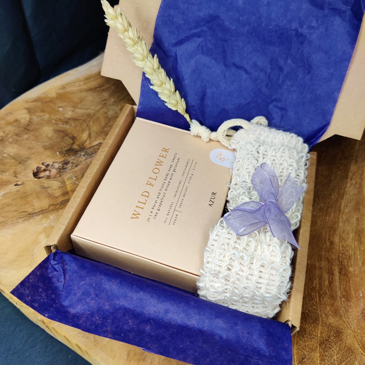 Coffret cadeau SOFTnaturals petit savon Azur Fleur sauvage avec sachet ...