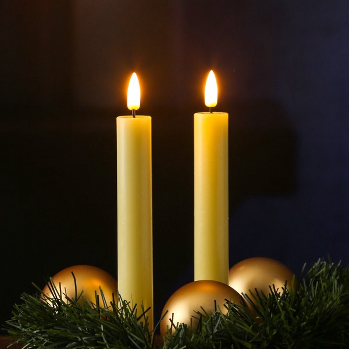 Luxe LED kaars - Cream LED Dinner Candle 2,2 x 15 cm (2 pcs.) - net een ...