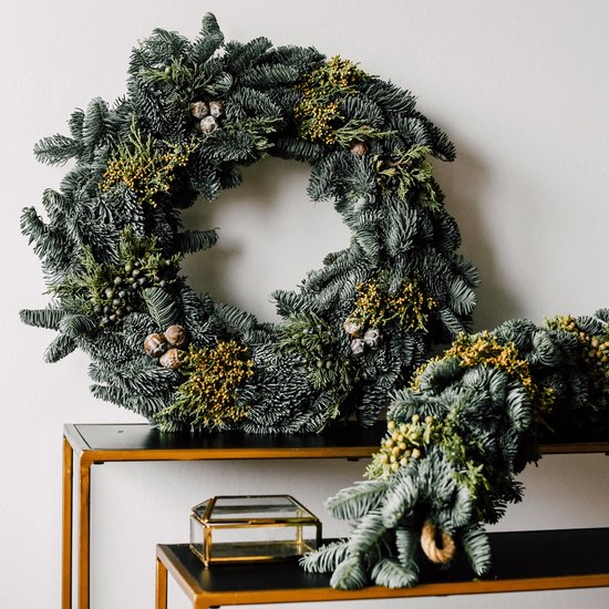 Krans - Nobilis Kerst krans - Deurkrans - Krans landelijk - Echt groen ...