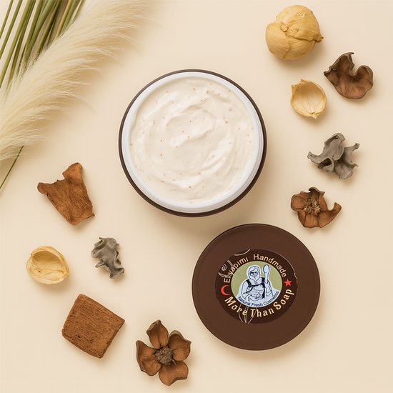 Royal Natural Cosmetics Rozenbottel Gezichtsscrub – Zachte Natuurlijke ...