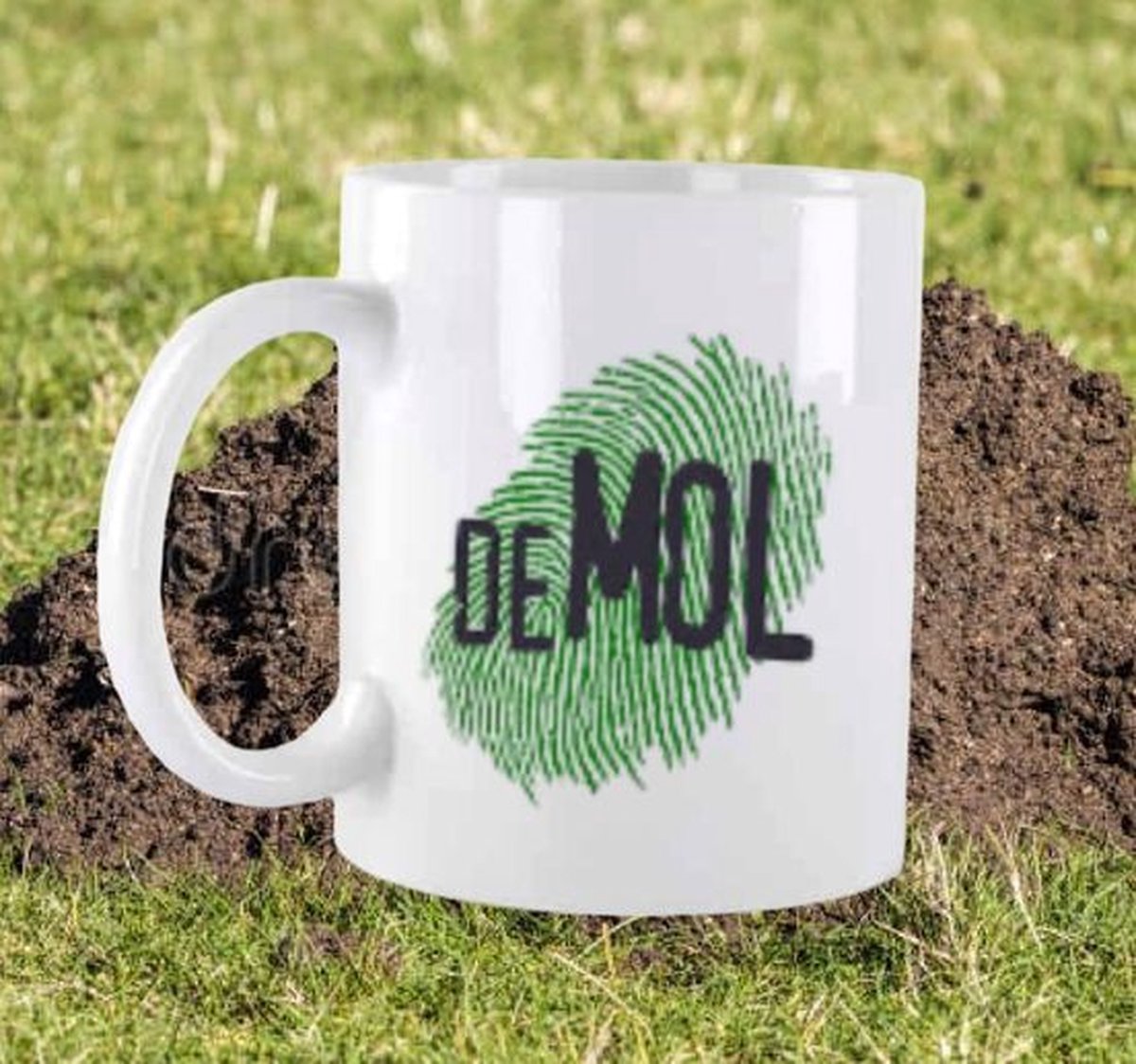 Wie is de mol beker ,mok, cadeau voor man, cadeau voor vrouw , molloot | bol