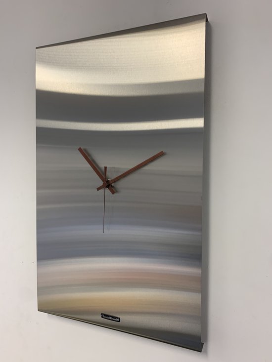 Wandklok CHANTALBRANDO -- NEW JERSEY -- MODERN DESIGN | bol