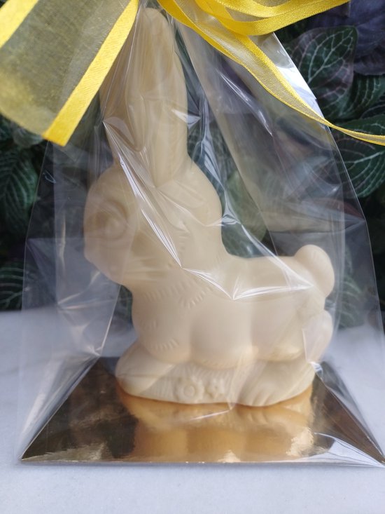 Mooie chocoladefiguur Haas in witte chocolade 150g 17,5cm in ...