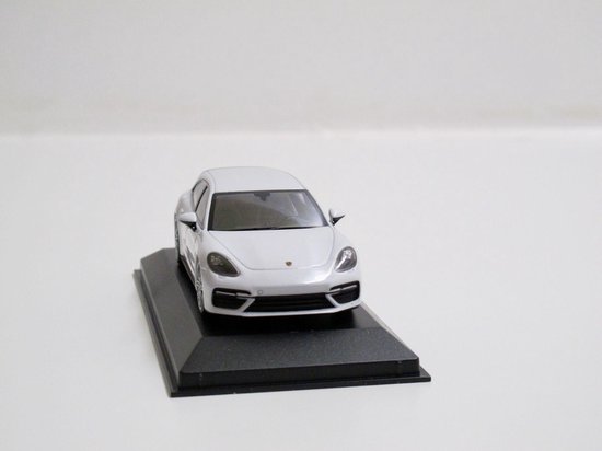 Herpa 1/43 Porsche Panamera Sport Turismo Turbo S E-Hybrid, White ...