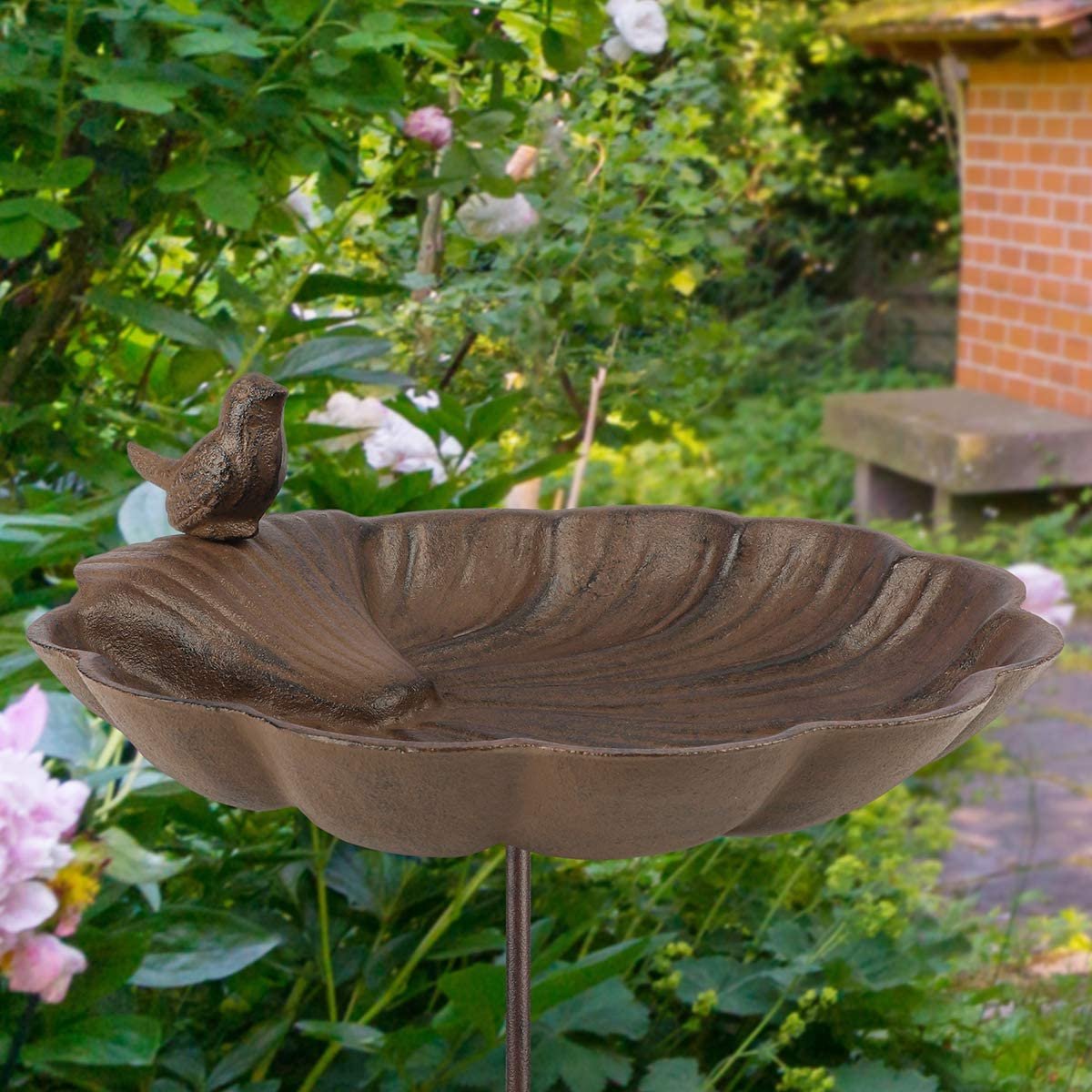 Wildlife Friend® Staand Vogelbad, vorstbestendig gietijzer, 63cm hoog ...