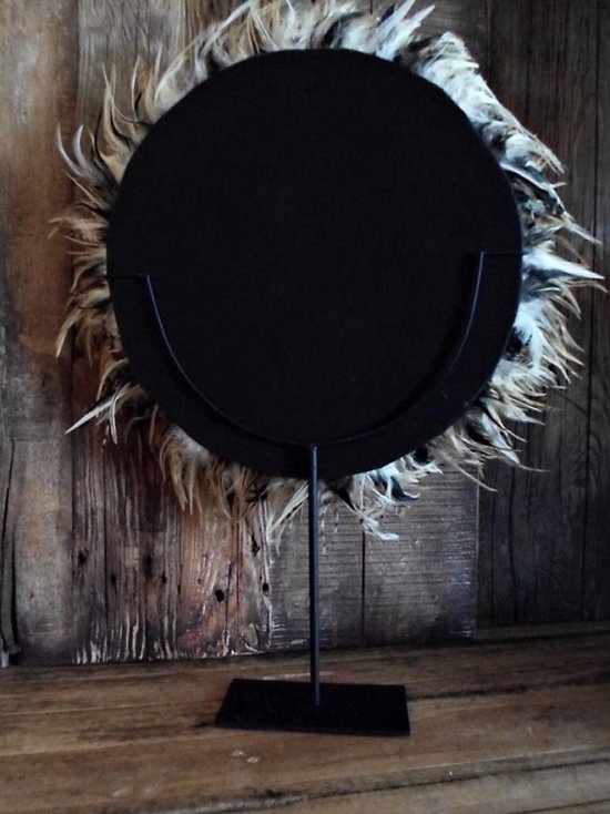 Ornament Coastal Juju on stand grijs bruin met veren en schelpen 50 cm | bol.com