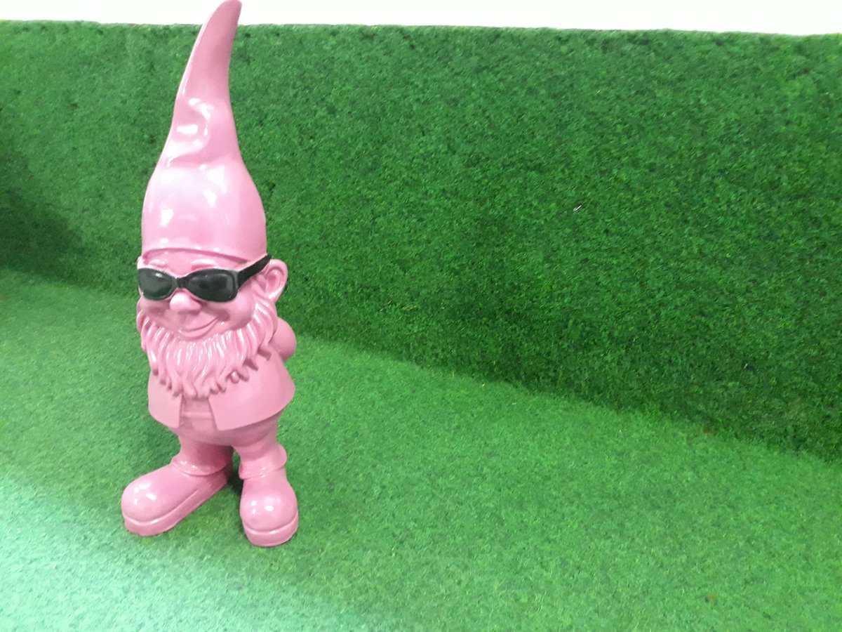 Coole roze tuinkabouter met zonnebril - Tuinbeeld - 41 cm | bol.