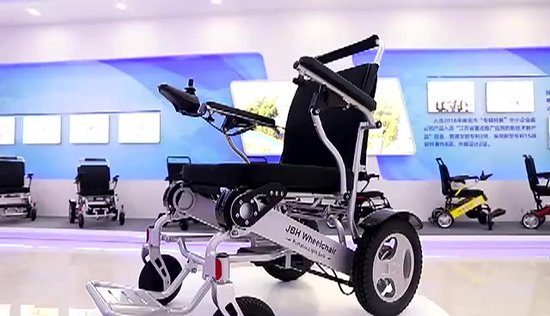 Opvouwbare Elektrische Rolstoel - elektrische bediening - Rollator ...