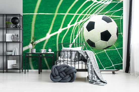 Fotobehang - Vlies Behang - Voetbal in het Doel - Doelpunt - 368 x 254 ...