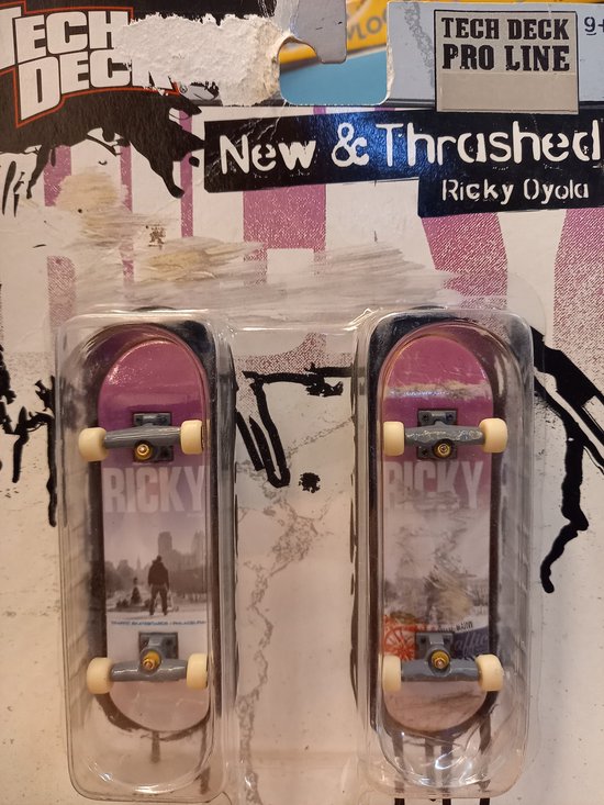 TECH DECK New & Thrashed Fingerboard Pack Ricky Oyola | bol