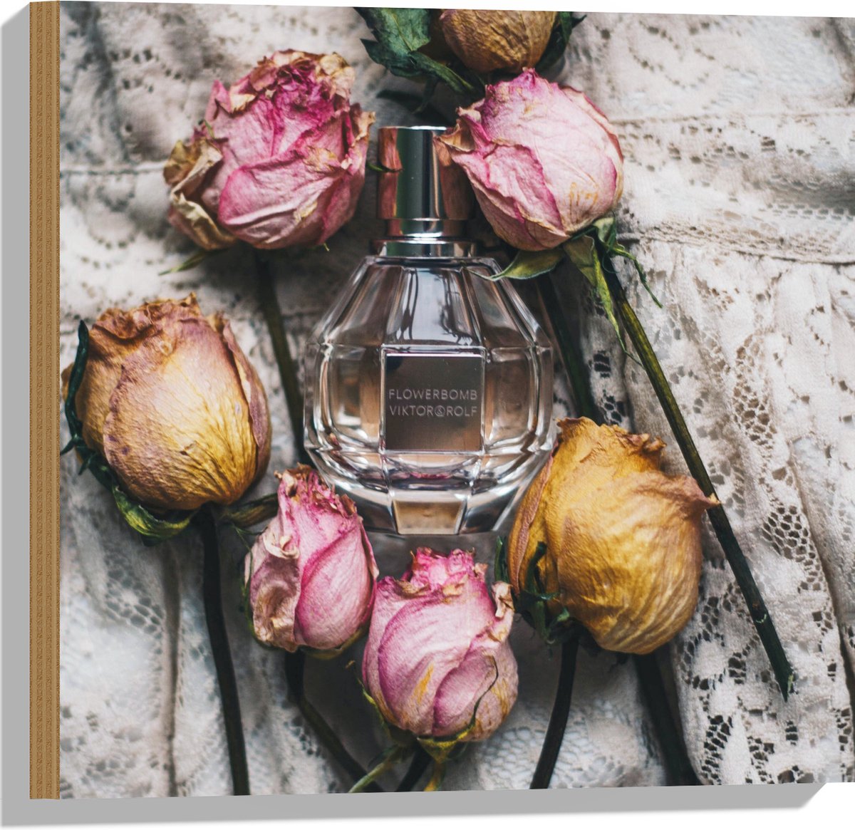 Hout - Gedroogde Rozen om Chique Parfum Flesje - 50x50 cm - 9 mm dik ...