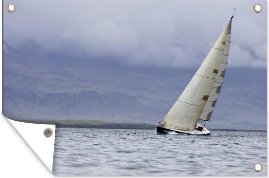 Muurdecoratie Zeilboot gekanteld in de wind - 180x120 cm - Tuinposter | bol
