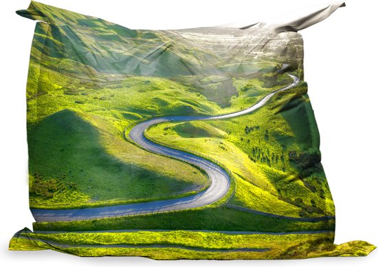 PillowMonkey zitzak - Een bochtige weg door het groene landschap ...