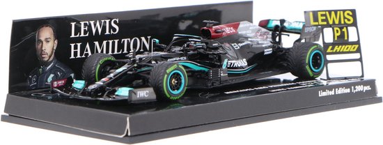 Mercedes-AMG Petronas F1 Team W12 E Performance #44 Sotchi GP 2021 - 1:43 - Minichamps | bol.com