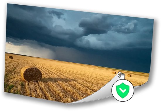 Dreigende lucht boven tarweveld - Landschap poster - Wanddecoratie ...