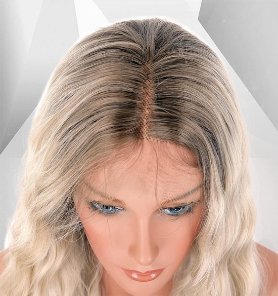 Rooted Hair Blonde Pruiken met Kanten Voorkant 22 Inch Krullend Haar ...