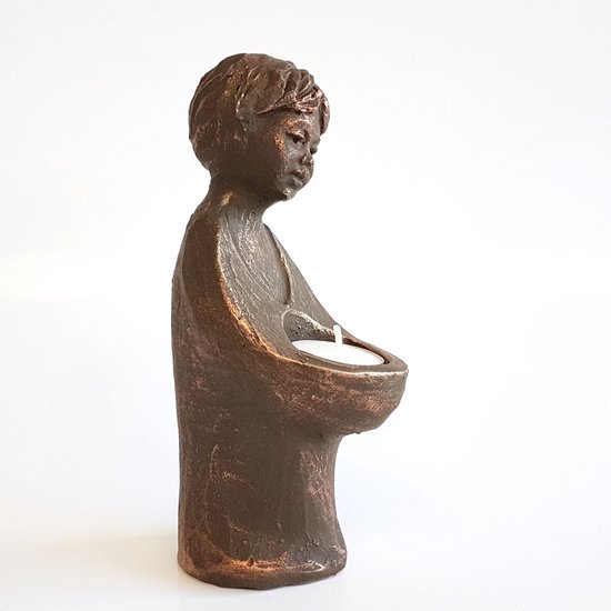 Geert Kunen / Skulptuur / Beeld / Meisje / Vrouw met waxinelichtje ...