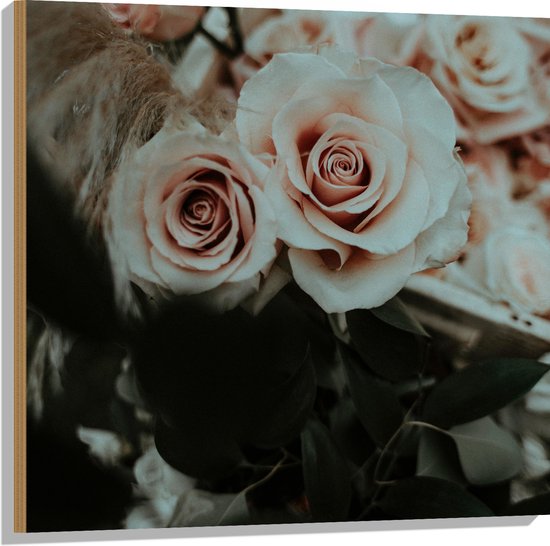 Hout - Twee Rozen boven Kistje Vol Rozen - 80x80 cm - 9 mm dik - Foto ...