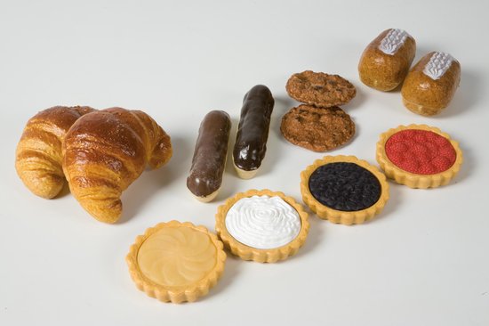 Koek en gebak 12-delige set kunststof | Educo | Games | bol