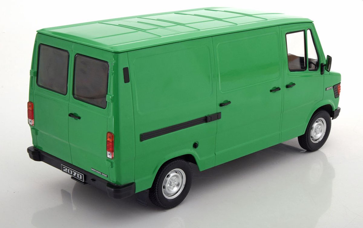 Mercedes-Benz 208D Delivery Van - 1:18 - KK Scale | bol.com