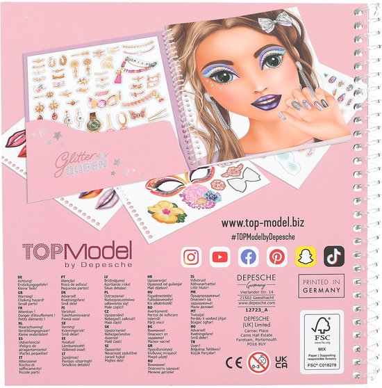 TOPModel Dress Me Up - Glitter Queen Sticker Book | bol
