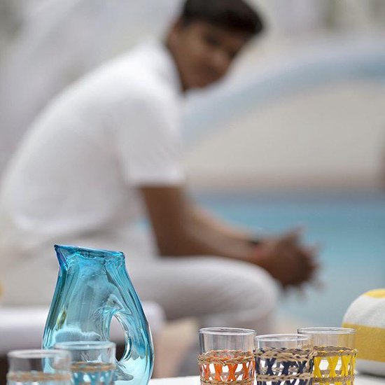 Pol's Potten Jug with hole Turquoise | bol