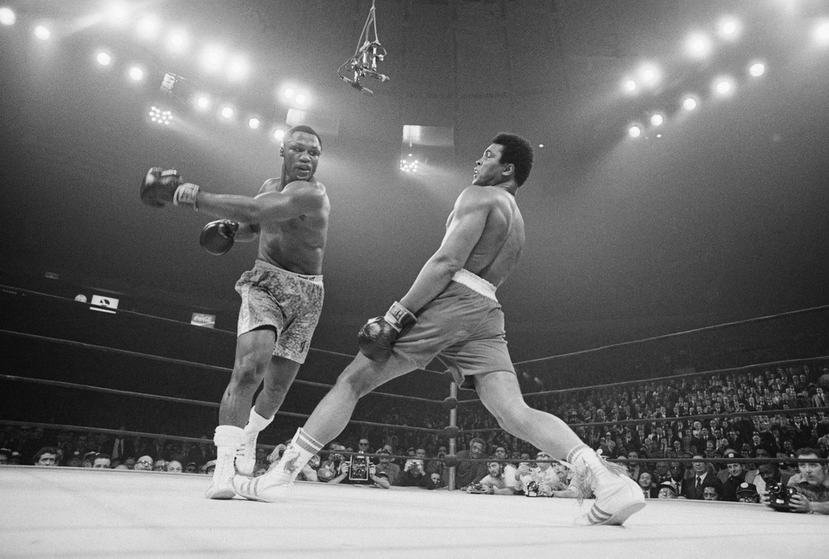 ? Muhammad Ali • Float Like a Butterfly Canvas 90x60 cm • Foto print op ...