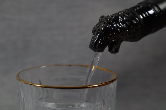 Luipaard schenktuit - Zwart - Wijn - Cadeau - Mancave - Drank ...