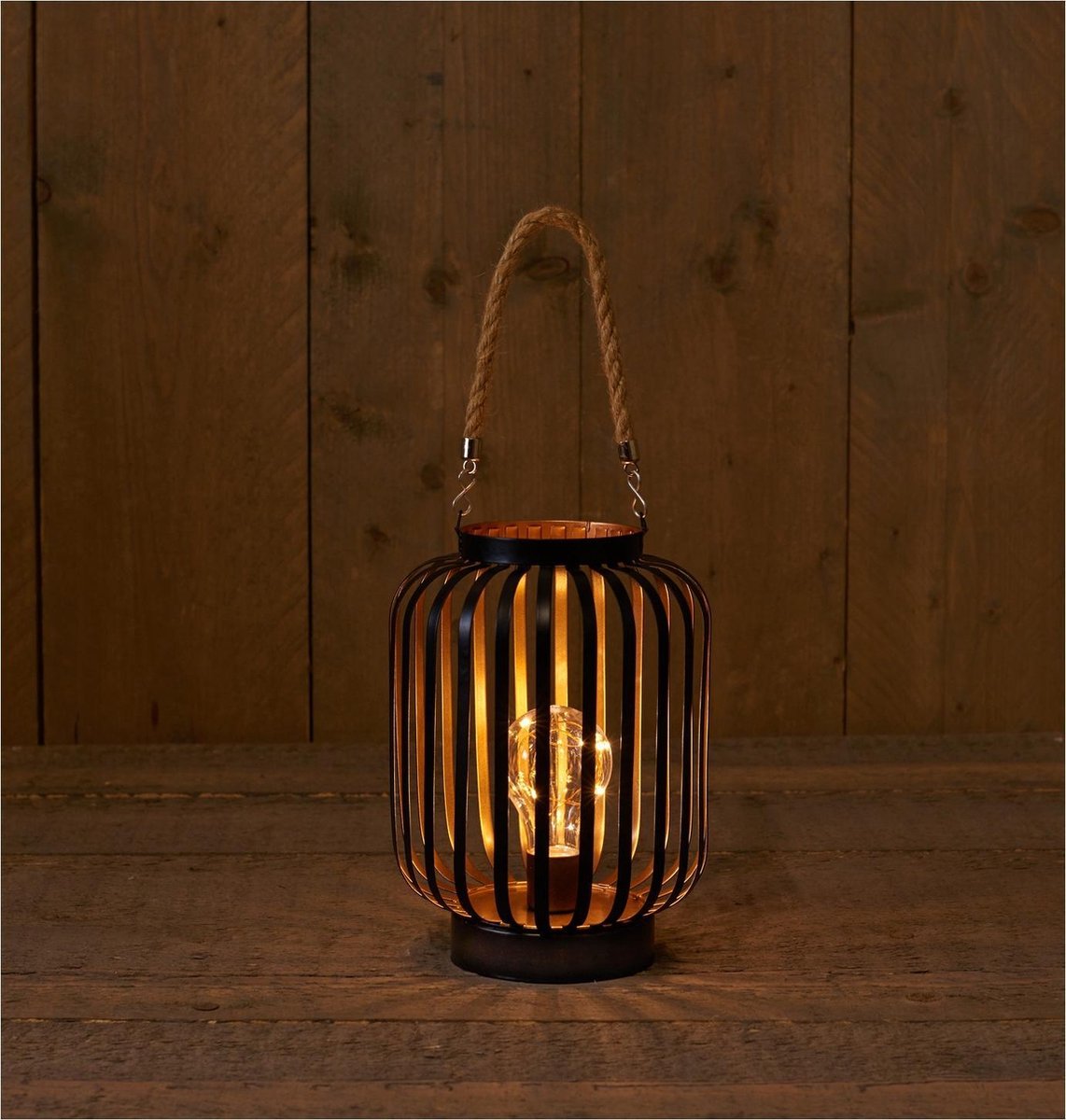 Led sfeer lantaarn/lamp zwart/goud met timer B16 x H22 cm -... | bol.com