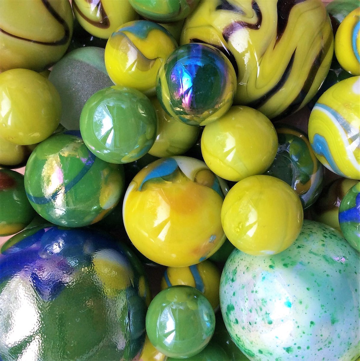 Verzameling groene knikkers in knikkerzak (500gr) | bol.com