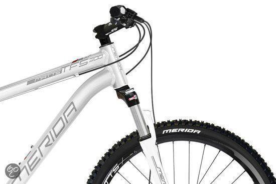 Merida Matts TFS 300 Mountainbike wit - Frame-afmetingen 55,9 cm | bol.com