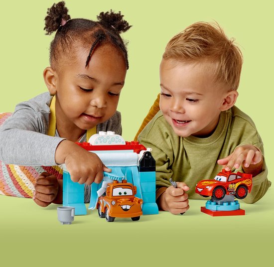 LEGO DUPLO Disney et Pixar 10996 La Station de Lavage avec Flash ...