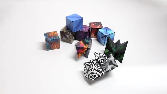 3D Magic Cube 03 - Magische 3D Kubus - Magnetisch - 72 figuren - Fidget | Games | bol