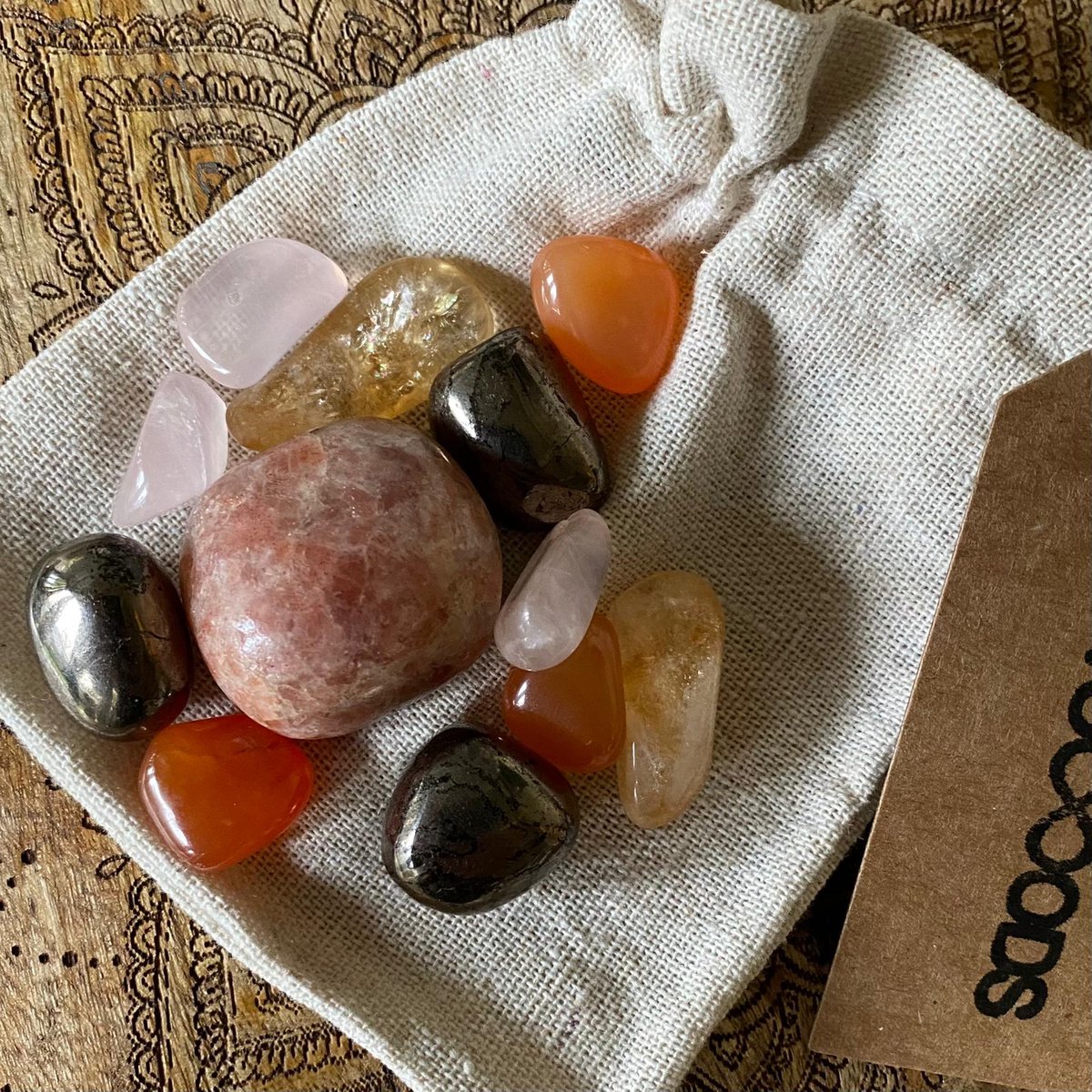 Crystal Grid - Gezondheid - Lotus - Mangohout - Zonnesteen - Pyriet ...