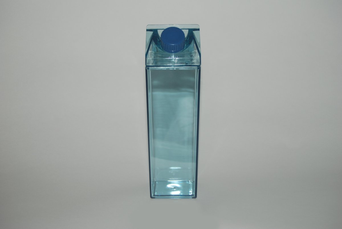 Melkfles - Blauw - Drinkfles - Waterfles - Melkpak - Plastic - Fles ...
