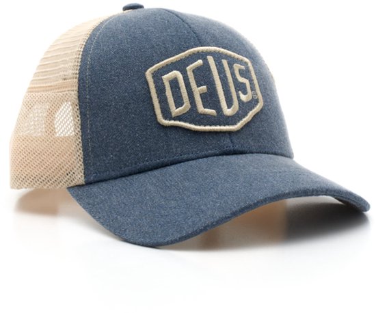 DEUS Shield Trucker cap - Legion Blue | bol
