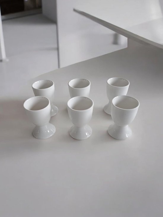Set van eierdopjes - geschikt voor ontbijttafel - 6 stuks - wit - porselein | bol