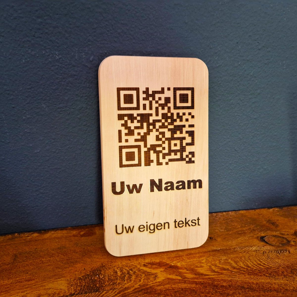 QR code op plankje - eigen scancode - website link gegraveerd - Houten ...