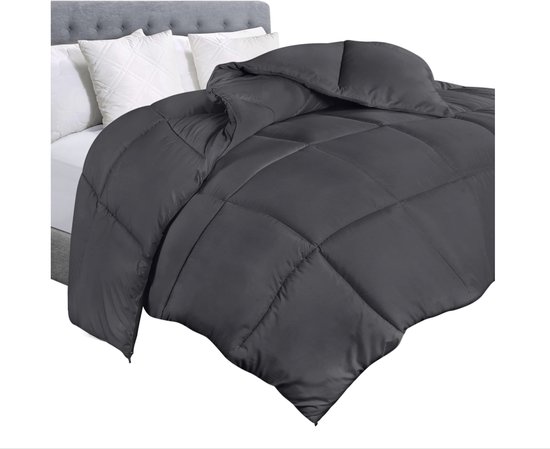 Quilted Duvet with Corner Loops, Hypoallergenic Quilt with Square ...