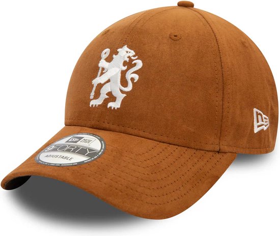 New Era - Chelsea FC Lion Crest Faux Suede Dark Brown 9FORTY Adjustable Cap | bol