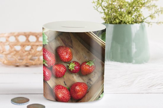 Spaarpot - Spaarblik - Aardbei - Plant - Mand - Spaarpotten ...