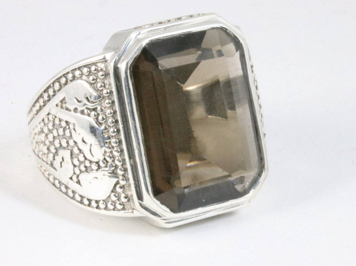 Zware bewerkte zilveren ring met rookkwarts - maat 19 | bol