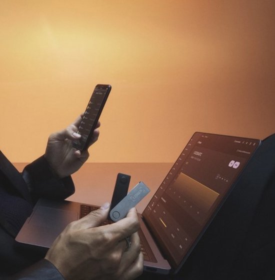 Nieuwjaars actie - Ledger nano x - hardware wallet - beveilig en beheer ...