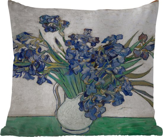 Sierkussen Buiten - Stilleven van irissen - Vincent van Gogh - 60x60 cm - Weerbestendig | bol