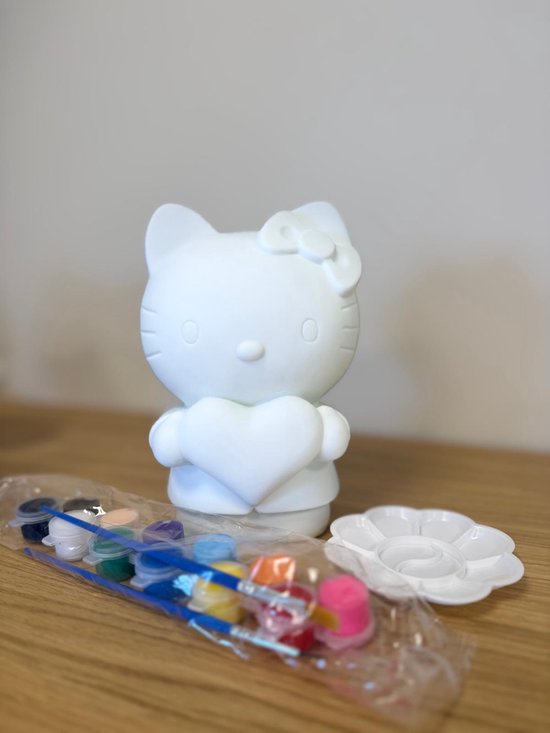 Sanrio - 17cm - Hello Kitty met hart - Schilder jouw eigen spaarpot ...
