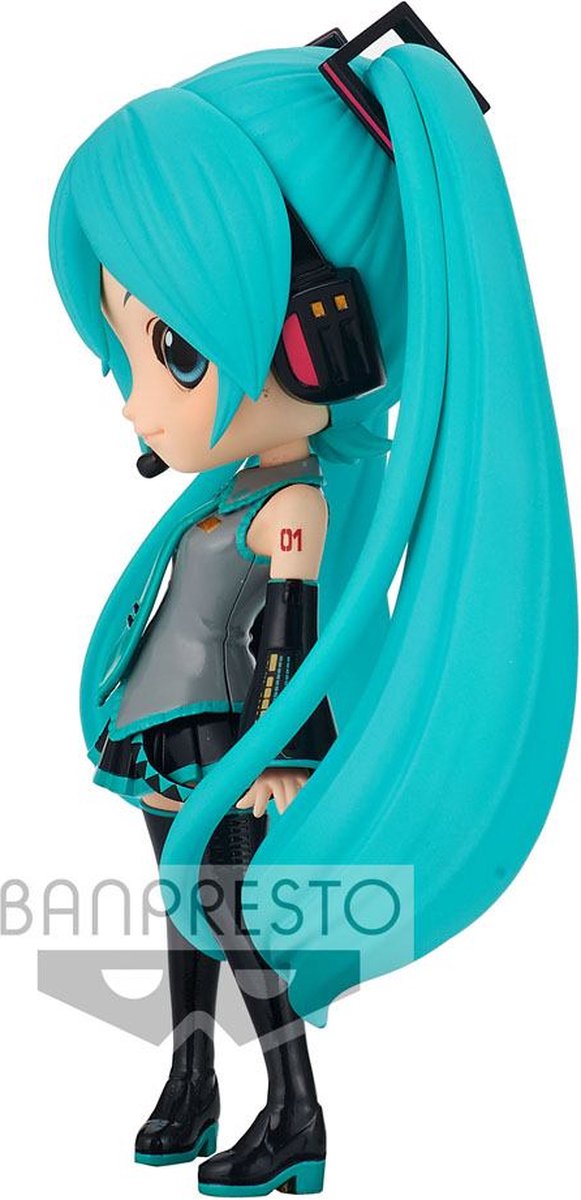 Hatsune Miku Q Posket Mini Figure - Hatsune Miku Ver. A | bol.com