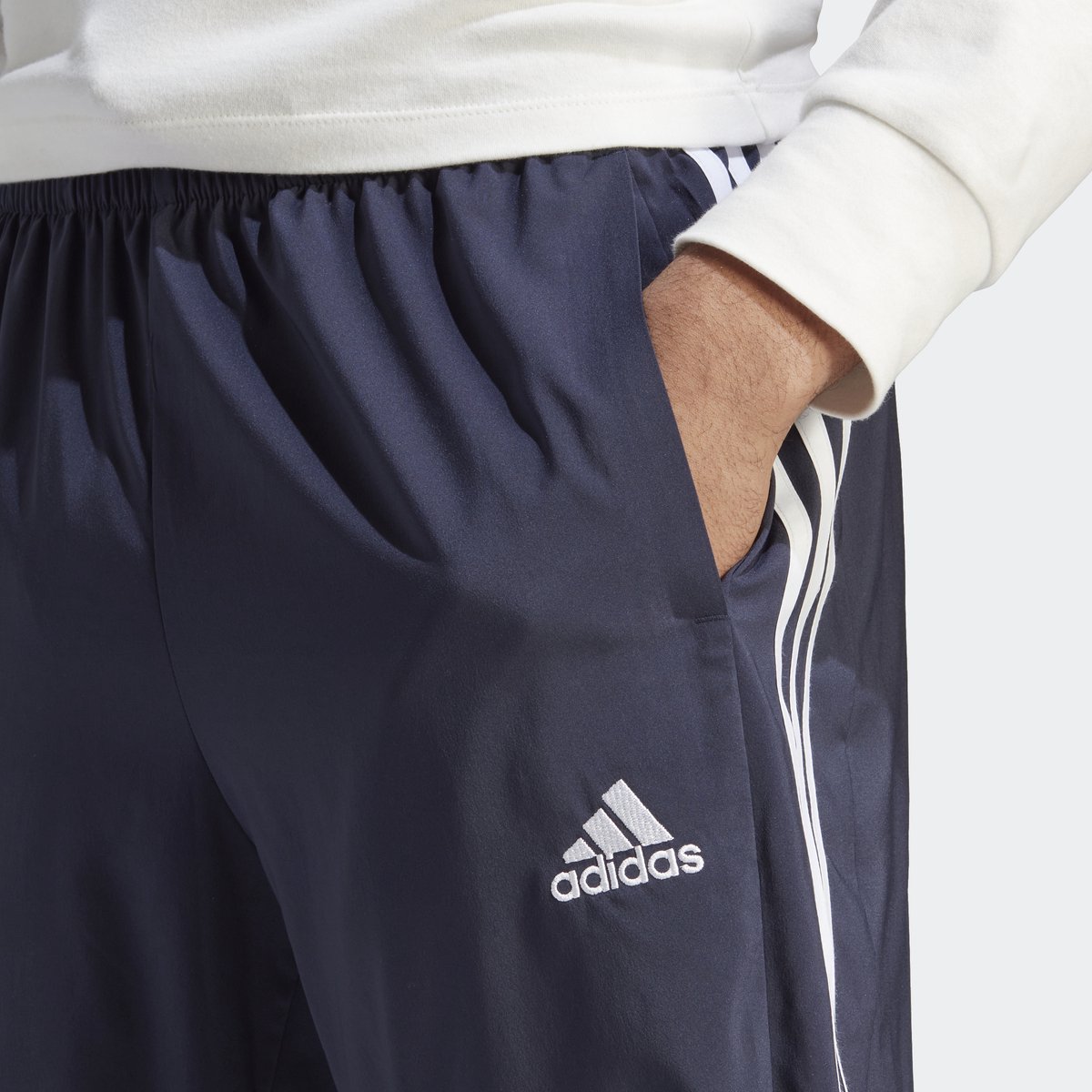 Adidas Sportswear Aeroready Essentials Tapered Cuff Woven 3 Stripes