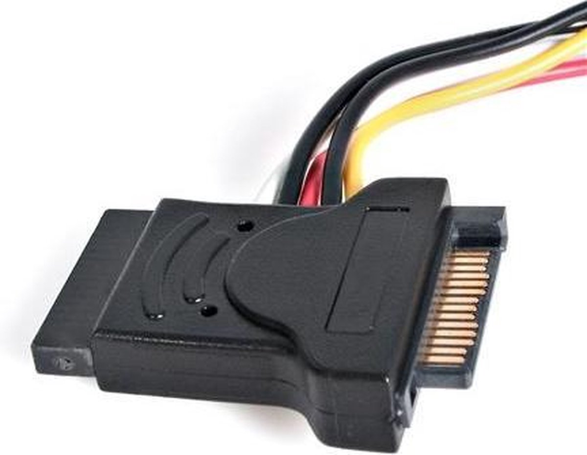 StarTech.com SATA Power Y-Splitter (3 Outputs) 0.12m ...