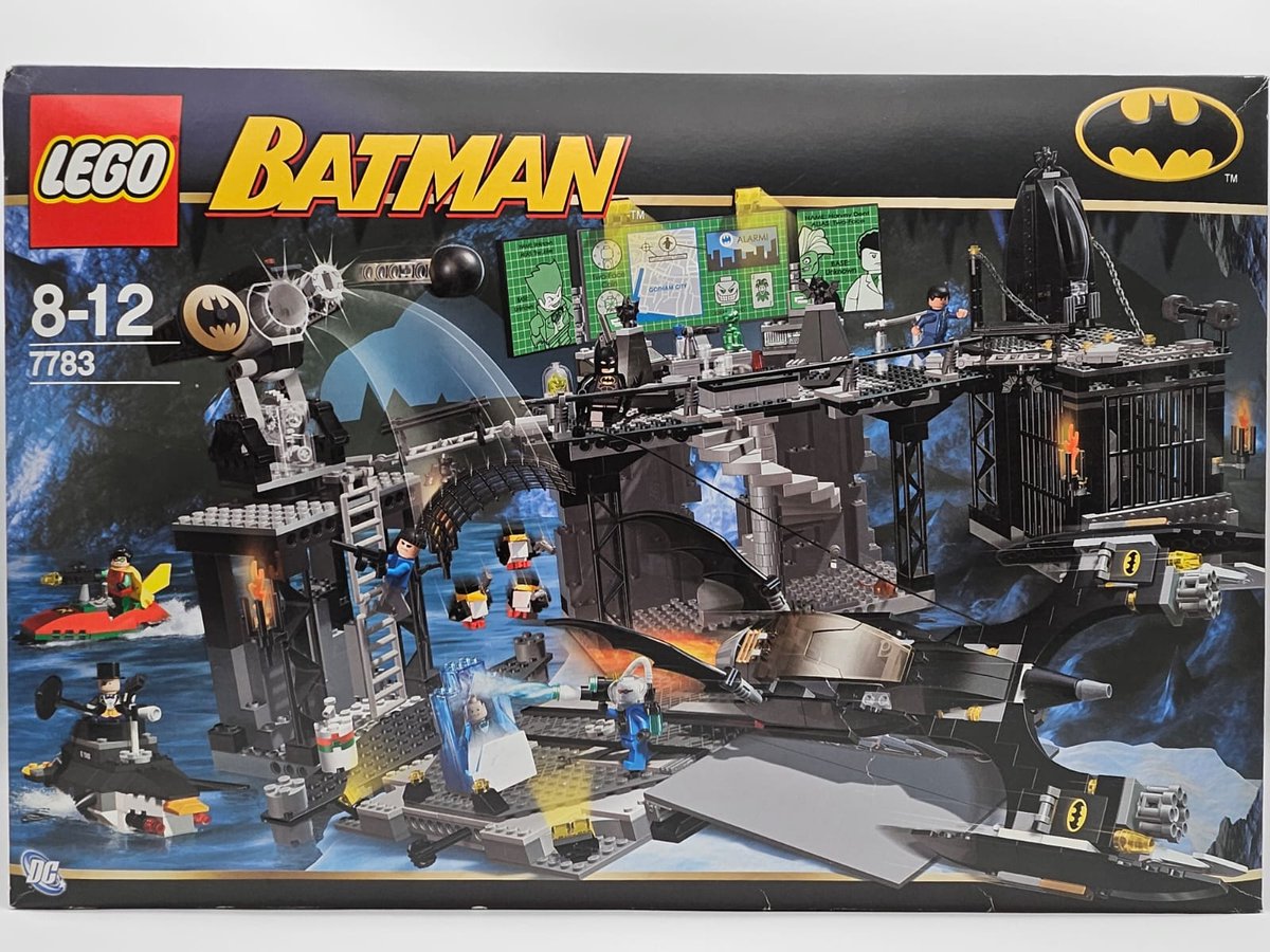 Lego The Batcave: The Penguin and Mr. Freeze's Invasion 7783 | bol